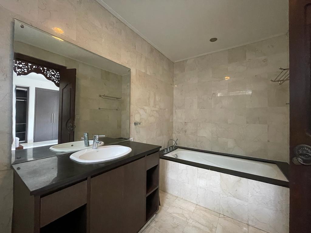 4 Bedroom beachside villa in Jimbaran « Swarga Property