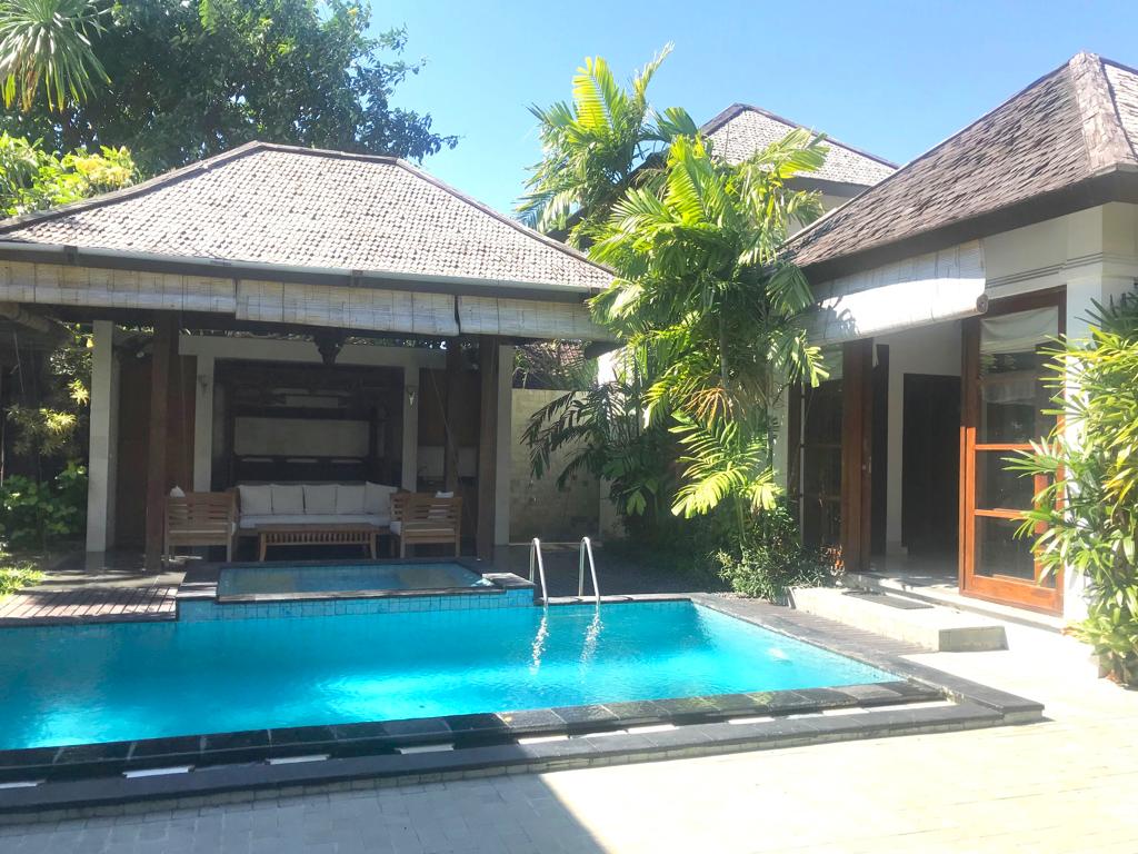 4 Bedroom beachside villa in Jimbaran « Swarga Property