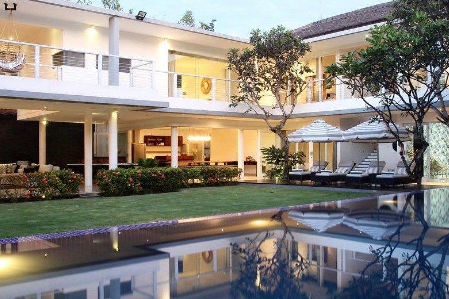 6 bedrooms Luxury Villa in Jimbaran « Swarga Property